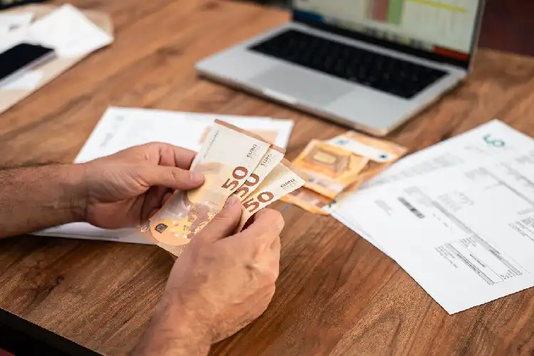 Quanto dinheiro levar para Espanha? Fizemos os cálculos! - Euro Dicas